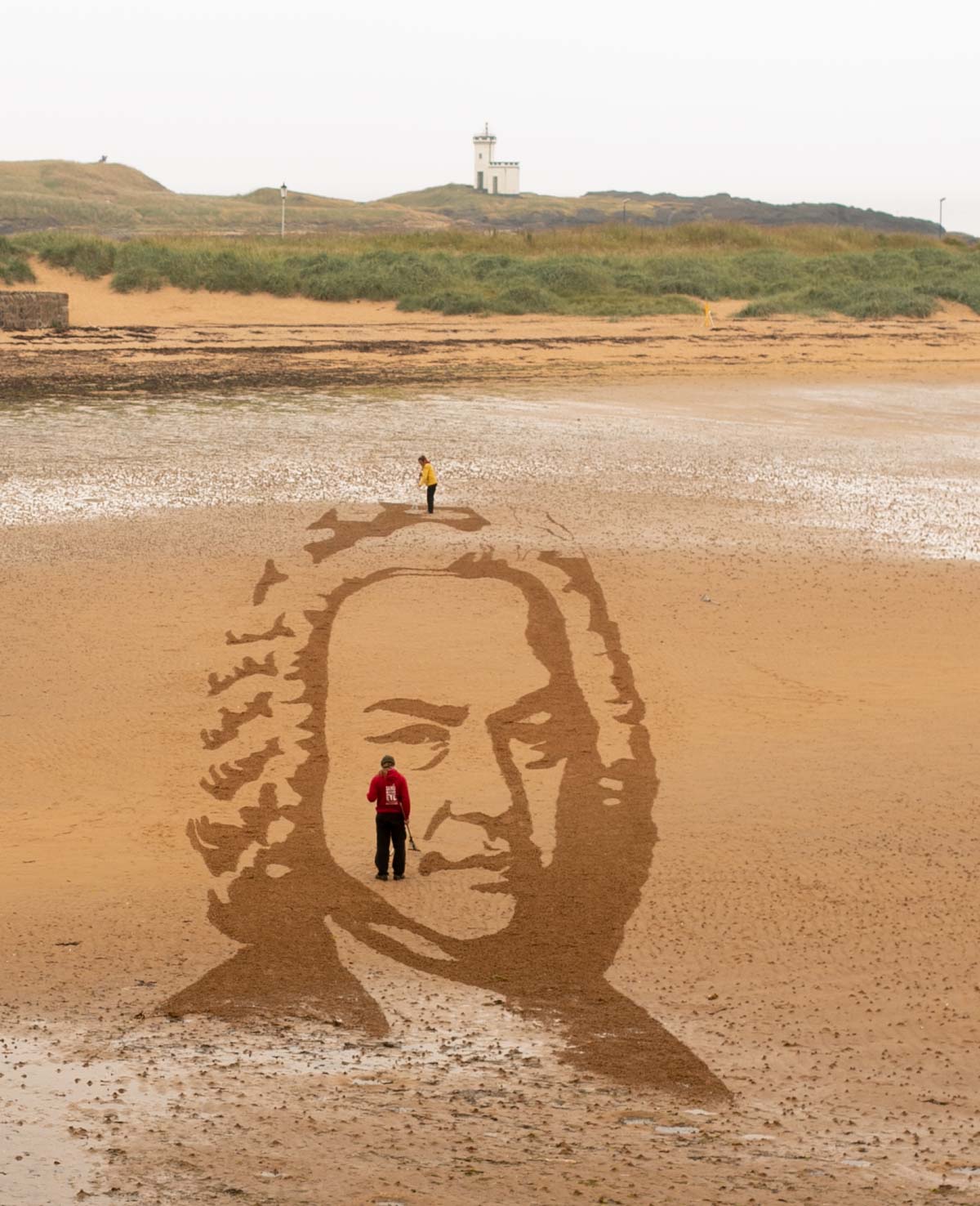 Anamorphic Sand Drawing in Scotland of Bach | Sand In Your Eye