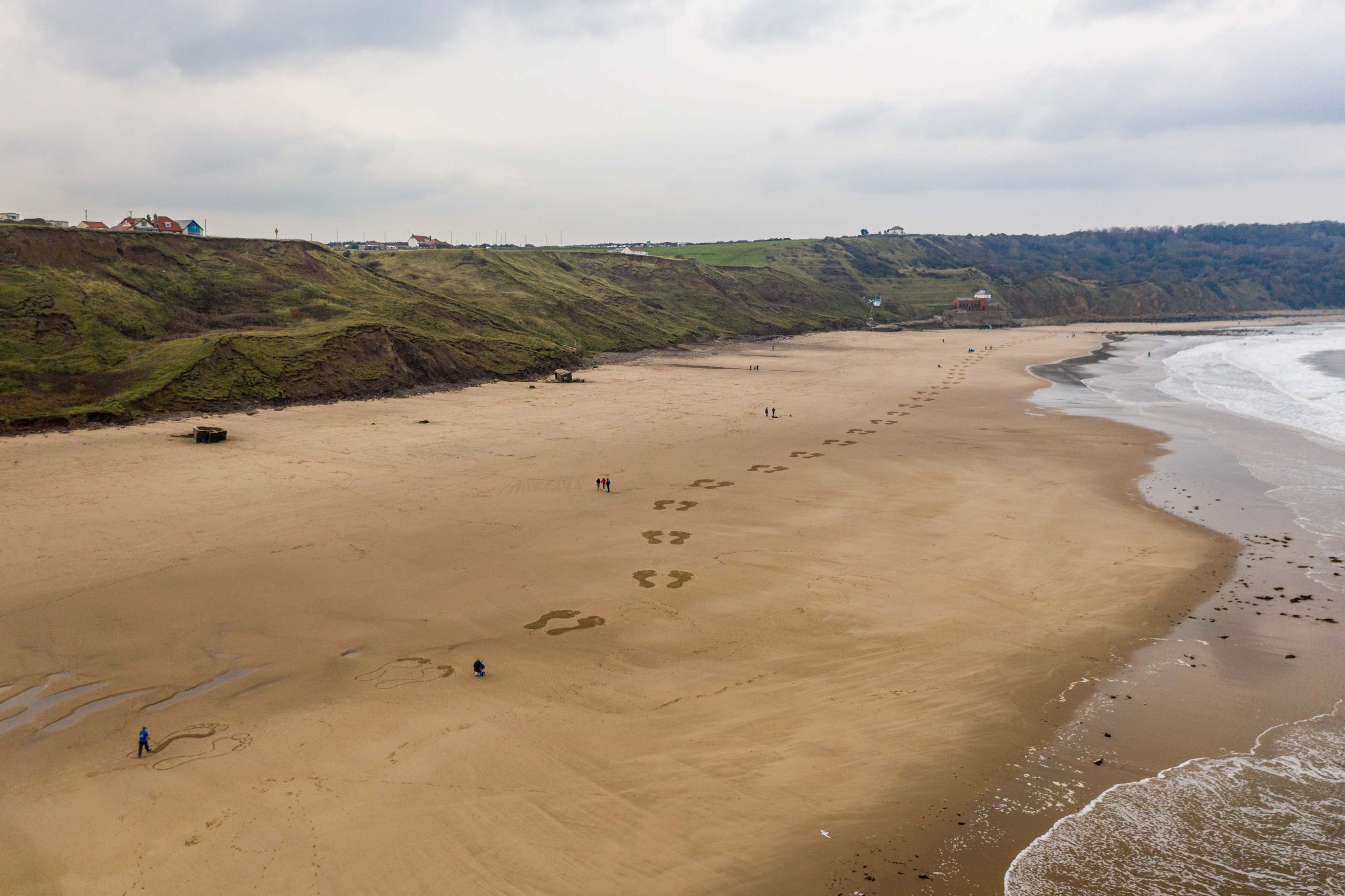 Sand Drawing to raise awareness of cancer crisis for Macmillan Cancer ...